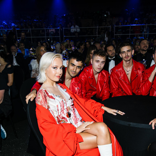 Ольга Серябкина рассказала о том, как к откровенным нарядам относится ее муж: итоги премии RU.TV ...